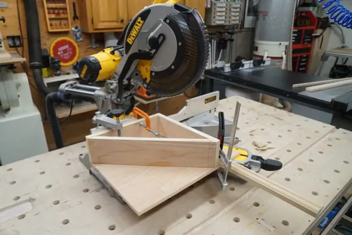 How To Measure And Cut Angles For Trim